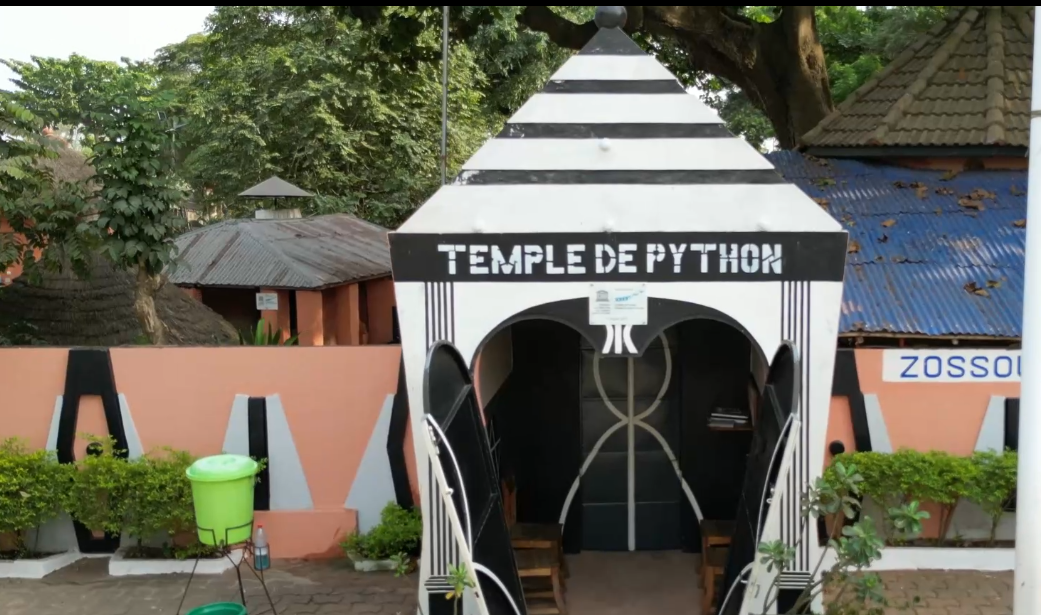 Temple des pythons - Cultures & Patrimoines